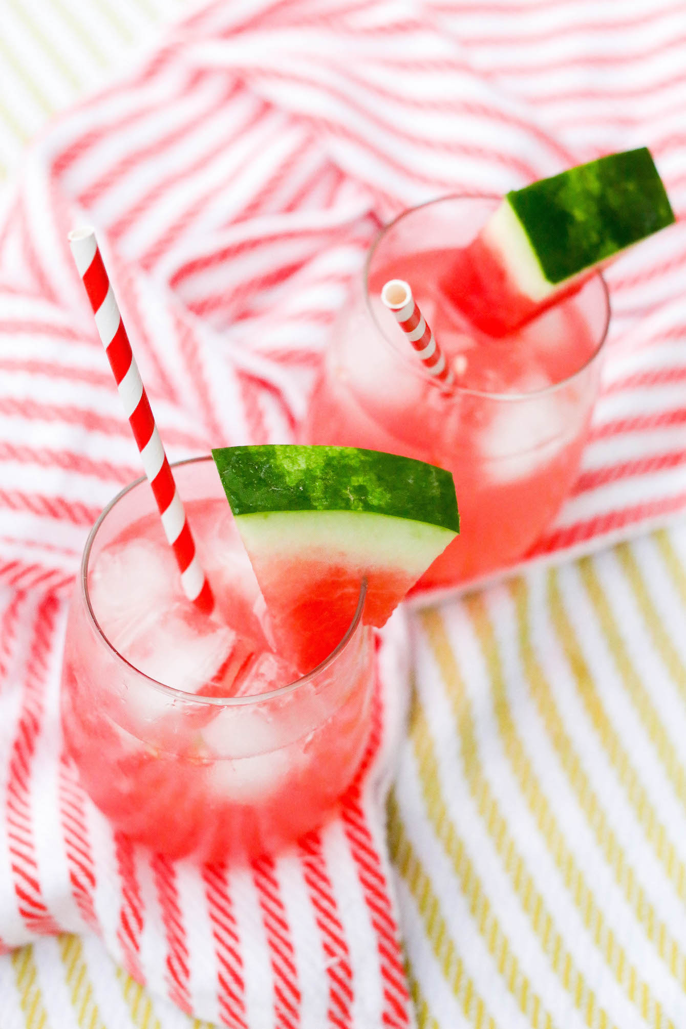 Charming Cocktails: Pinot Grigio Melonade | Charmingly Styled